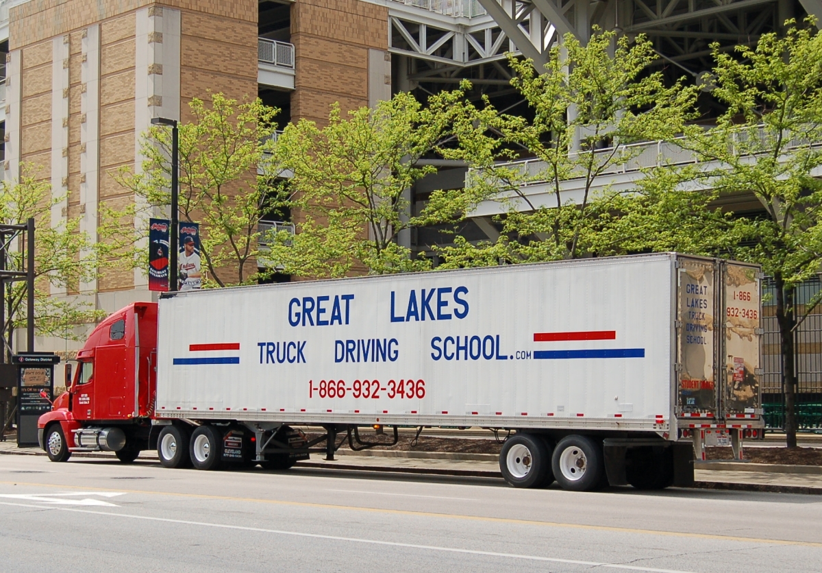 (200 Hrs) CDL Skills Training Program - Great Lakes Truck Driving School